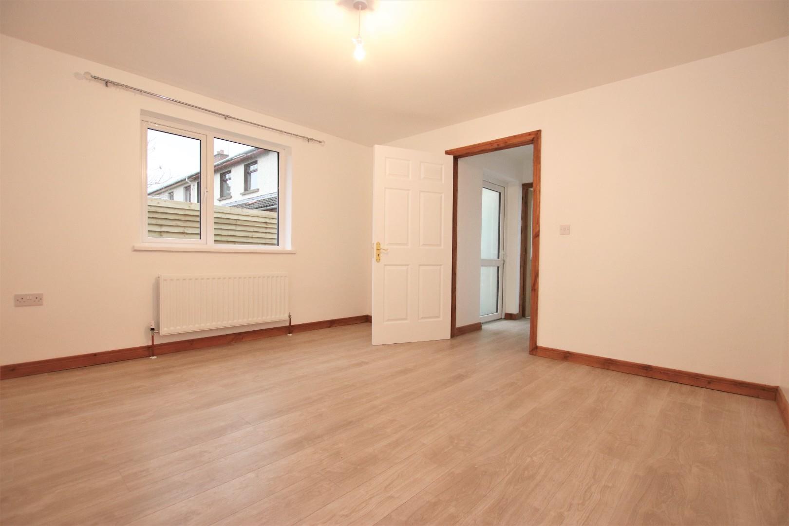 5 Eastbank, Strathfoyle, Derry/Londonderry BT47 6UW - SSTC - Homepage ...